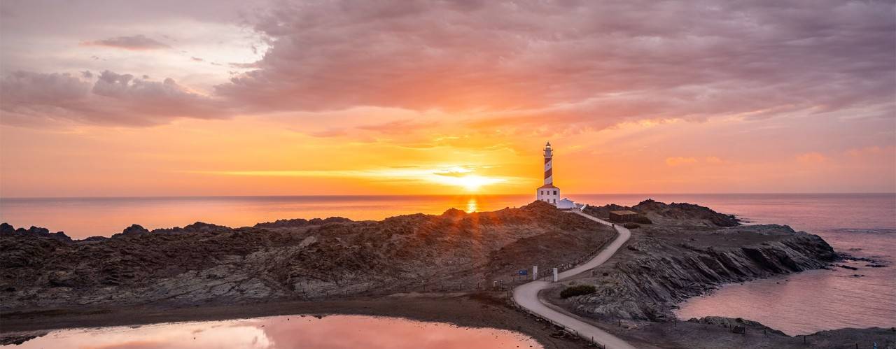 Cheap flights from Puerto Natales to Menorca - Iberia Cuba