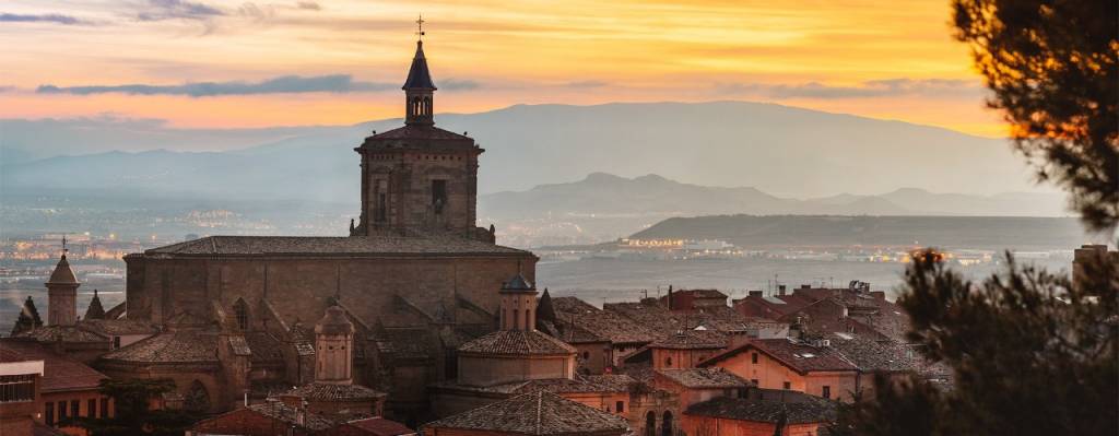 Cheap flights from Chicago to Logroño - Iberia Japan